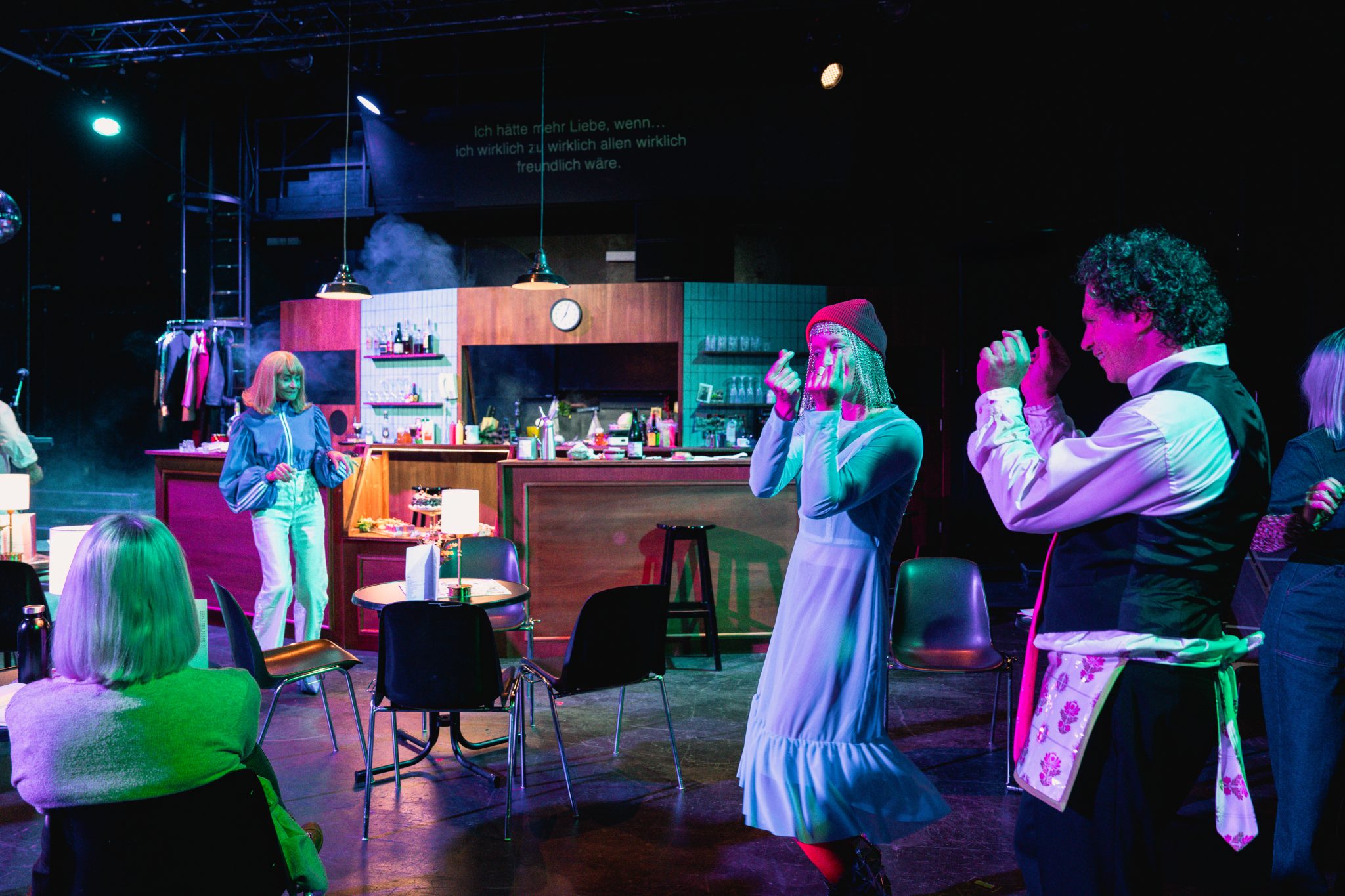 2025-11-13 - »Leck mich am Arsch, amore mio«, Premiere am 13.11.2025 ...